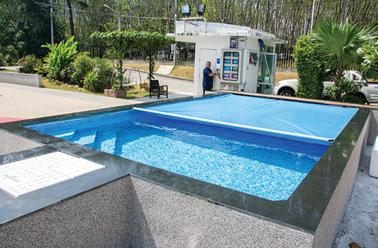 Automatic Pool Cover - J.D.Pools