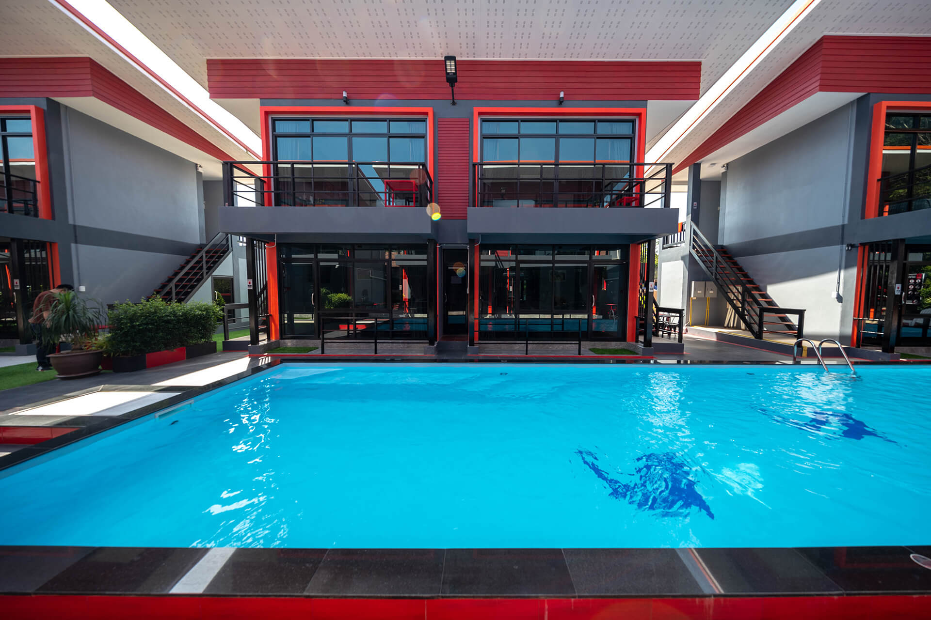 IP122 – Ice Blue - J.D.Pools | รับสร้างสระว่ายน้ำครบวงจร